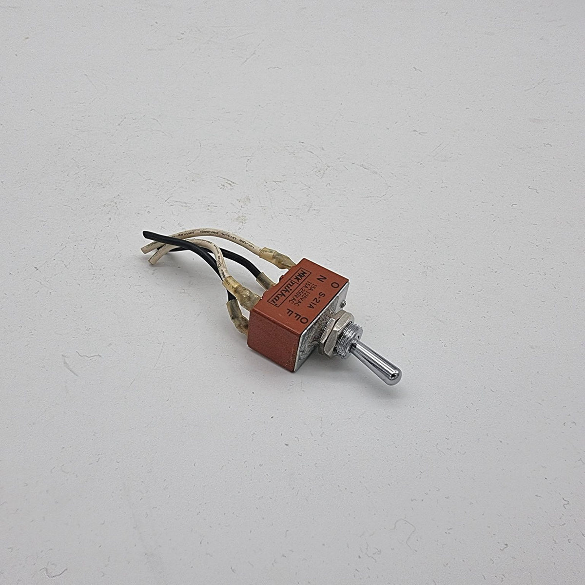 ON / OFF Used Nikkai Japan Toggle Switch (EP088) – SNW SMART TRADING LTD
